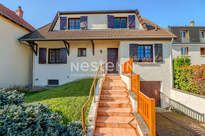 Maison à vendre - Nevers, Montôts, Grande Pâture - 5 pièces - 4 chambres