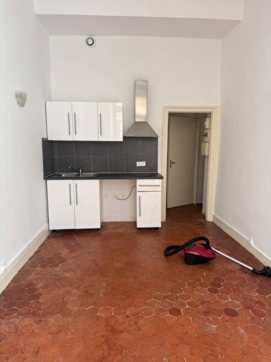 Appartement à louer - Centre Ville, Aix-en-Provence - 1 pièce