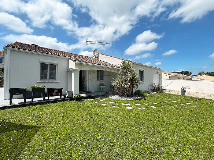 Le Chay : Maison 4 pièces à vendre