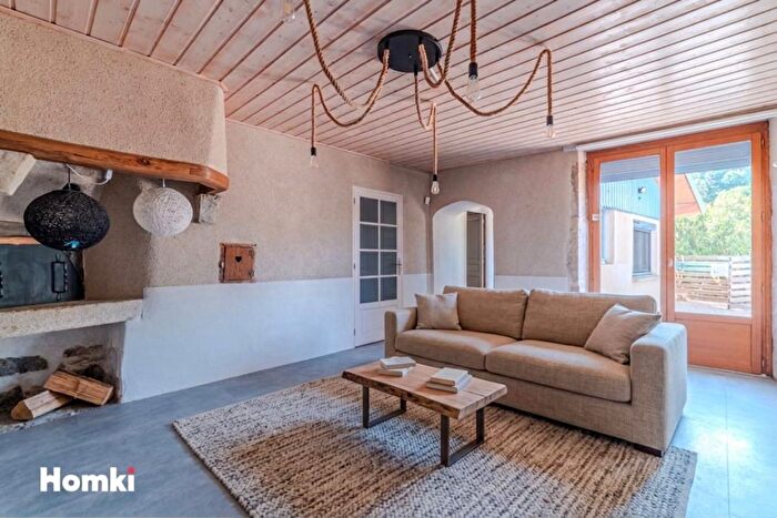 Saint-Hymetière - Maison 8 pièces à vendre