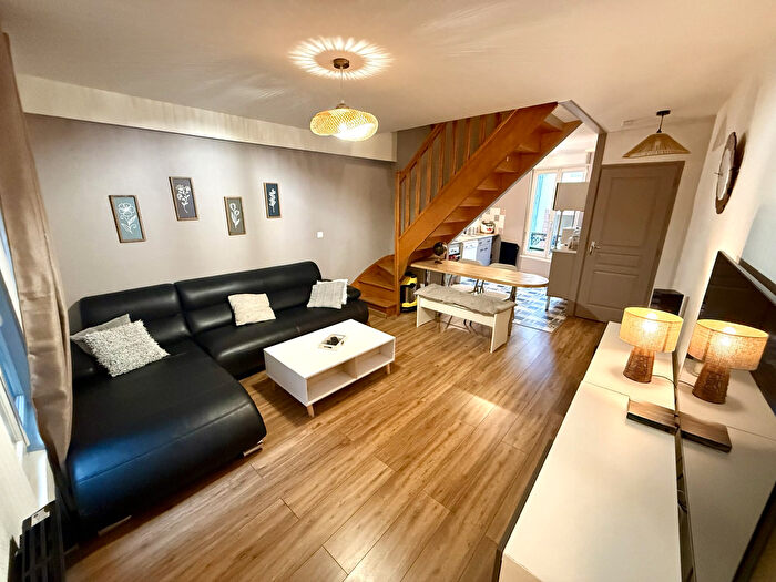 Appartement à vendre - Châlons-en-Champagne, Centre-ville - 6 pièces - 4 chambres