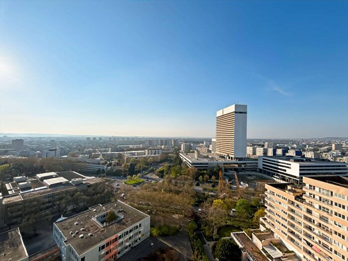 Appartement à louer - Parc-La Boule- Champs Pierreux, Nanterre - 3 pièces - 2 chambres