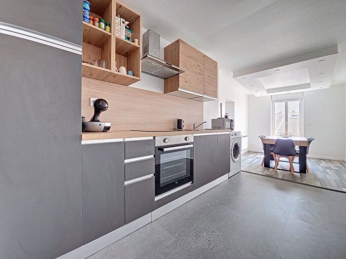 Appartement à vendre - Saint-Nicolas-de-Port - 3 pièces - 2 chambres