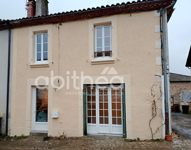 Maison à vendre - Genouillac - 4 pièces - 3 chambres