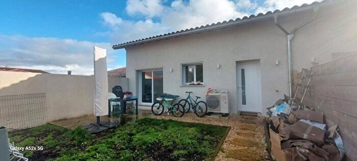 Maison à louer - Savigneux - 1 chambre