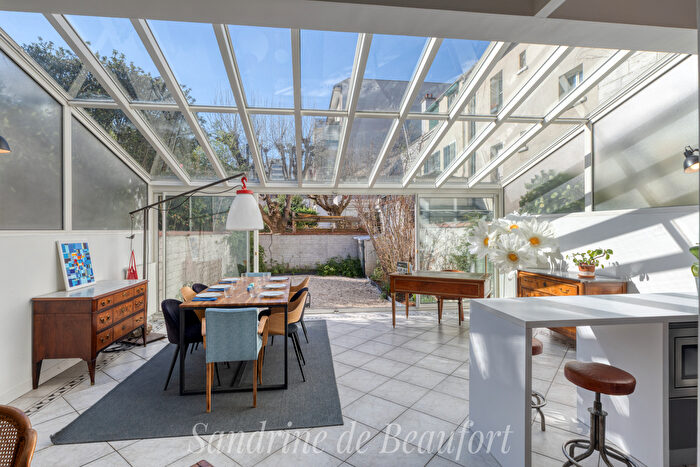 Maison à vendre - Asnières-sur-Seine, Centre-ville - 6 pièces - 3 chambres