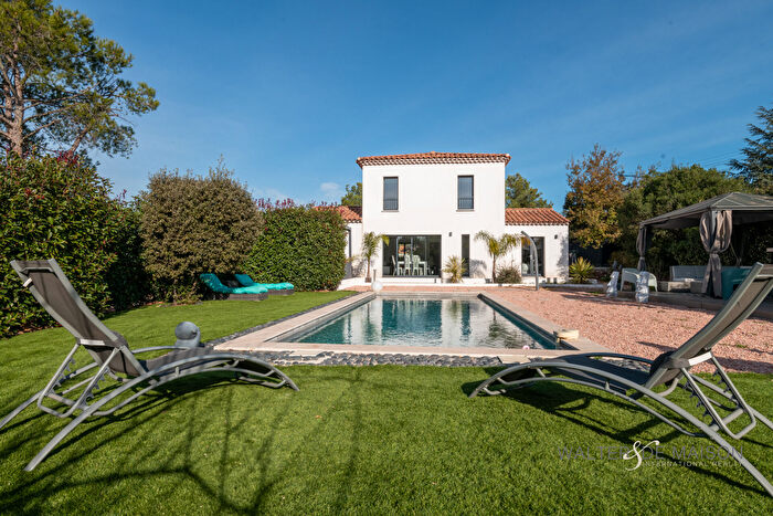 La Crau, Les Sauvans, La Gensolenne, La Monache, La Bastidette : Maison 5 pièces à vendre