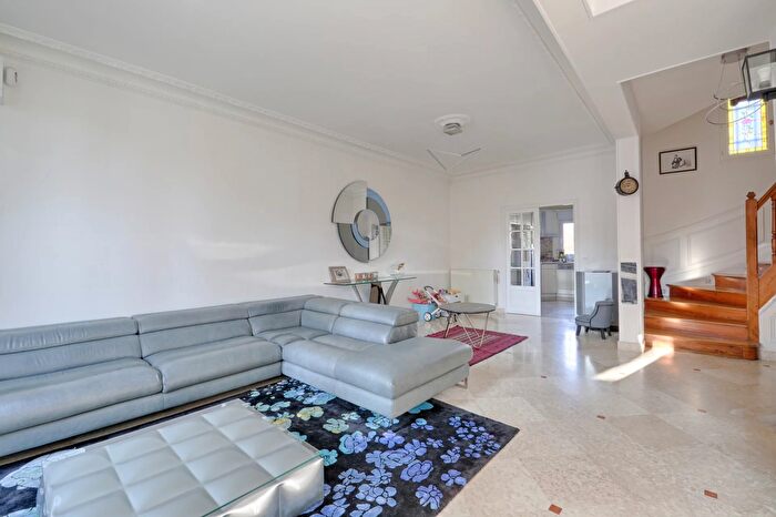 Maison à vendre - Saint-Maur-des-Fossés, La Varenne - 7 pièces - 5 chambres