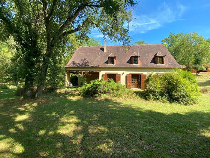 Maison à vendre - Le Buisson-de-Cadouin - 5 pièces - 4 chambres