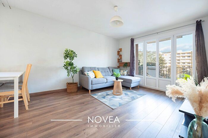 Appartement à vendre - Fontaines-sur-Saône - 3 pièces - 2 chambres