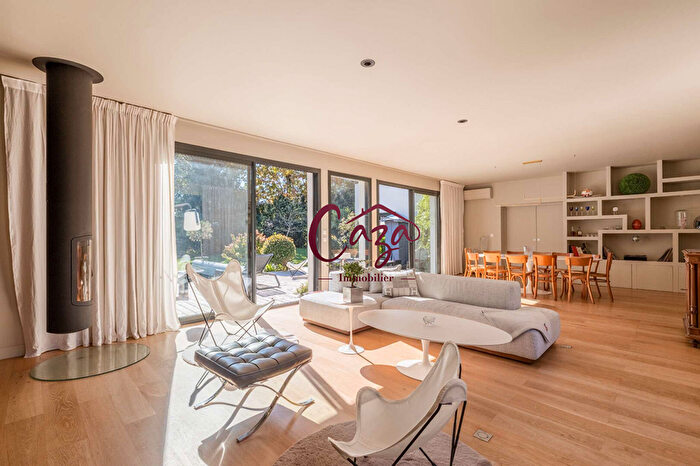 Maison à vendre - Artigues-près-Bordeaux - 5 pièces - 3 chambres