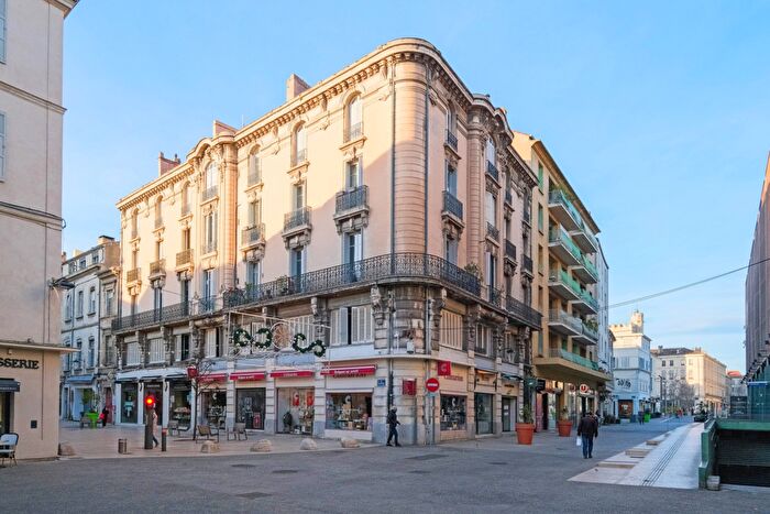 Appartement 3 pièces à louer à Avignon, Palais des Papes, Zone Piétonne