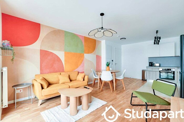 Appartement à louer - Hauts dAsnières-Métro, Asnières-sur-Seine - 1 pièce - 1 chambre