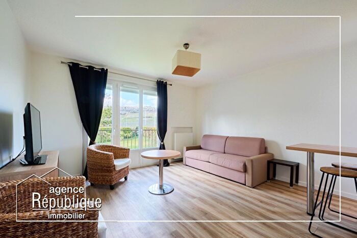 Appartement à louer - Nuits-Saint-Georges - 1 pièce