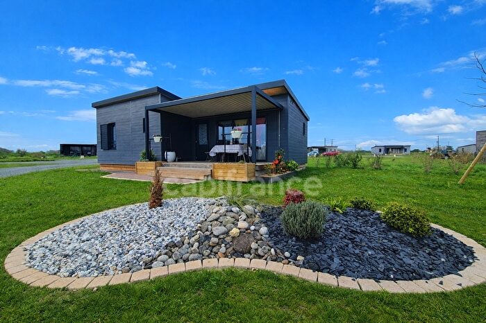 Maison à vendre - Saint-Romain-de-Benet - 3 pièces - 2 chambres