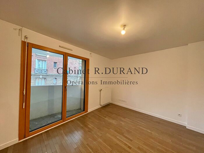 Appartement à louer - Colombes, Agent Sarre - 2 pièces - 1 chambre