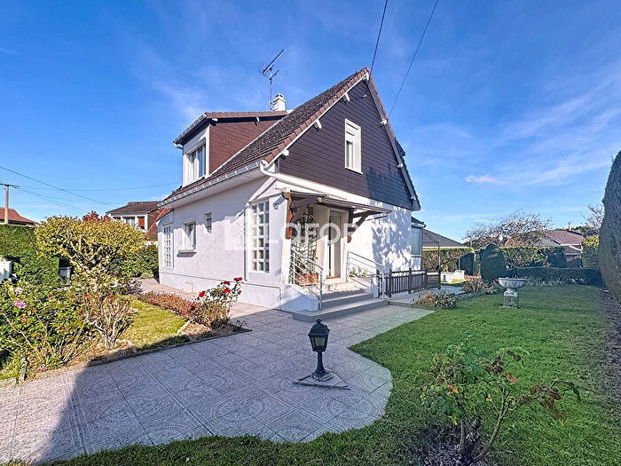 Maison à vendre - Saint-Étienne-du-Rouvray, Langevin, Barbusse, Ruelle Danseuse - 5 pièces - 4 chambres