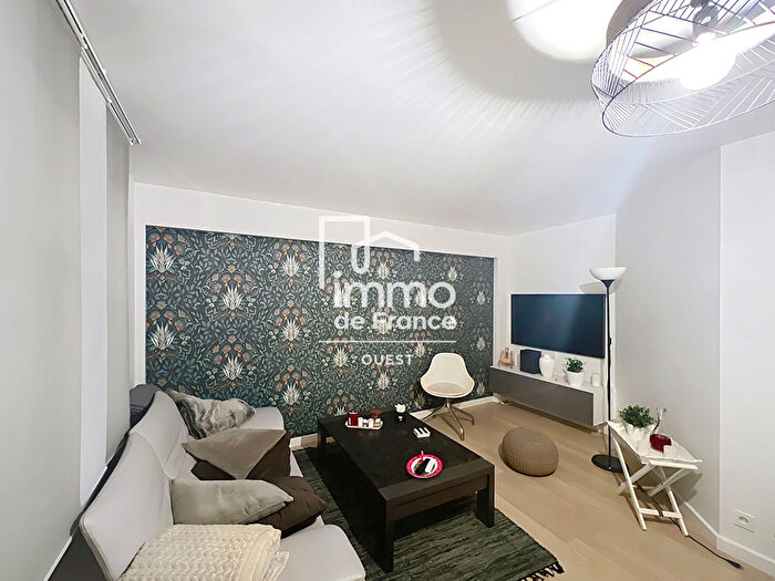 Appartement à louer - Laval, Hilard - 2 pièces - 1 chambre