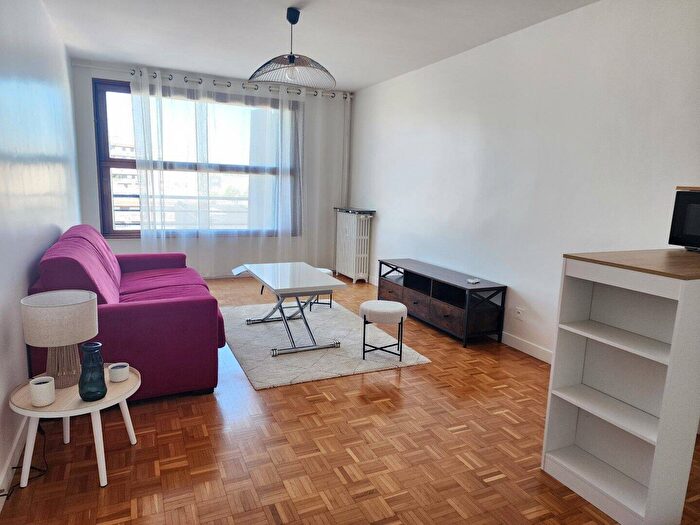 Appartement à louer - Bel-Air Nord, Paris ème arrondissement - 1 pièce