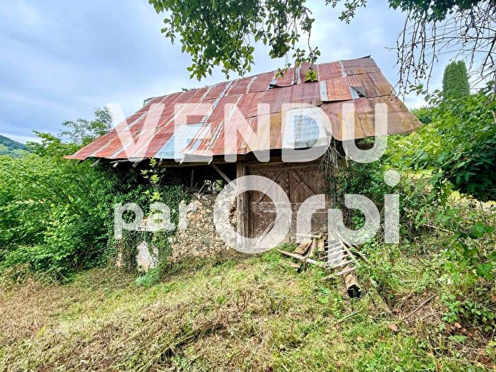 Maison 2 pièces à Saint-Mury-Monteymond, à vendre