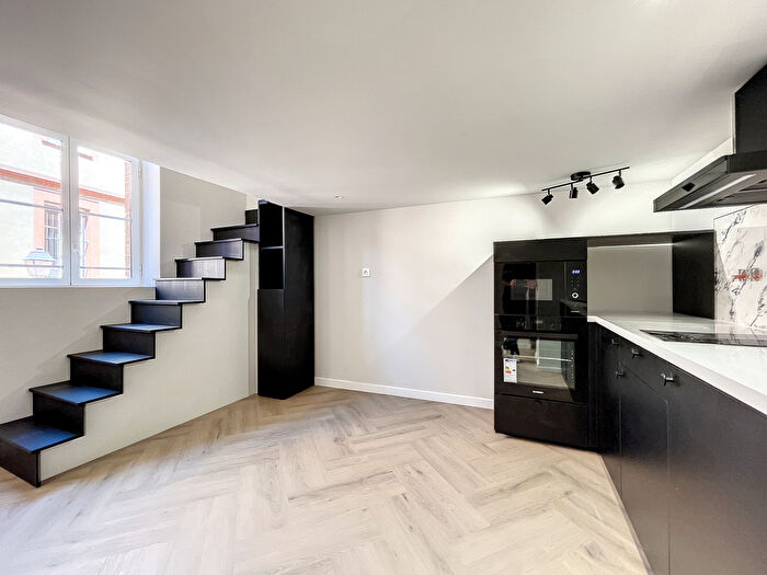 Maisons à vendre et appartements à louer - 1