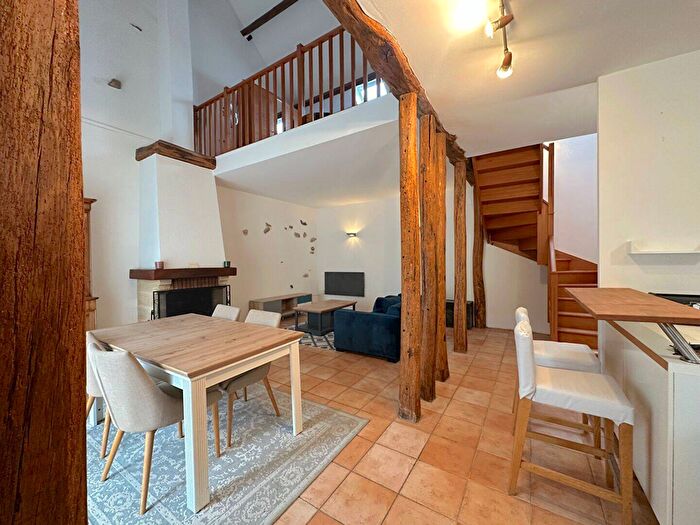 Thiers-sur-Thève : Maison 3 pièces à louer