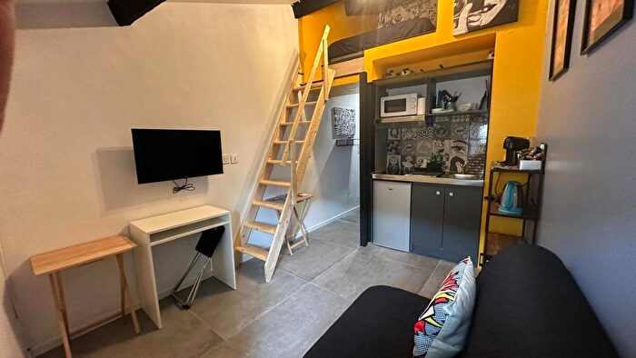 Villeneuve-lès-Avignon : Appartement 1 pièce à louer
