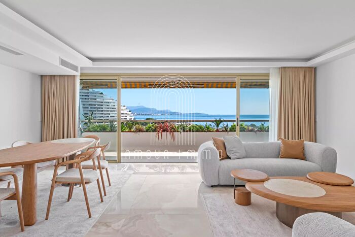 Appartement à vendre - Villeneuve-Loubet - 3 pièces - 2 chambres