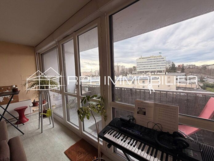 Appartement à louer - Limoges - 2 pièces - 1 chambre