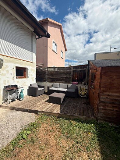 Centre, Divonne-les-Bains : Maison 2 pièces à louer