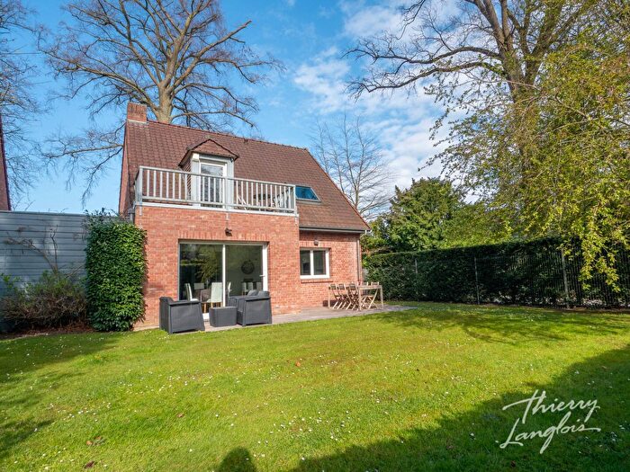 Maison à louer - Sainghin-en-Mélantois - 5 pièces - 3 chambres