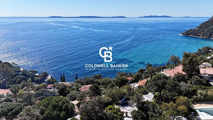 Maison à vendre - Rayol-Canadel-sur-Mer - 7 pièces - 5 chambres