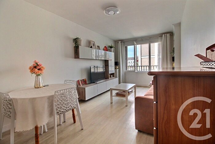 Appartement 3 pièces à Pantin, Eglise Pommiers, à vendre