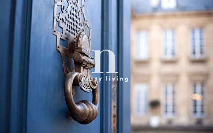 Neuilly-sur-Seine, Charles Laffitte : Appartement 2 pièces à vendre