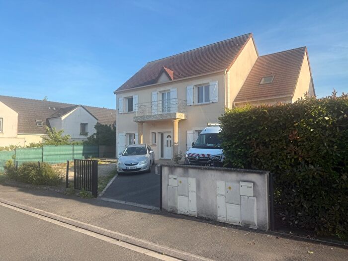 Barjouville - Maison 7 pièces à vendre