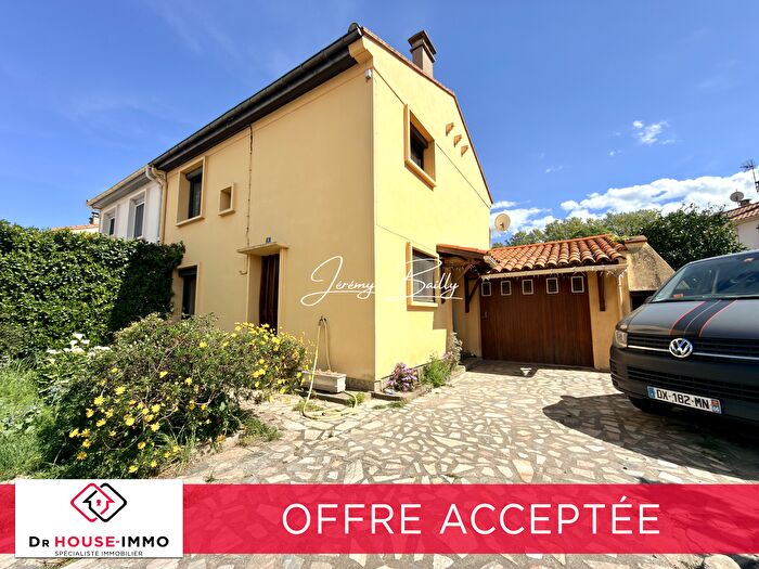 Maison à vendre - Prades - 5 pièces - 4 chambres