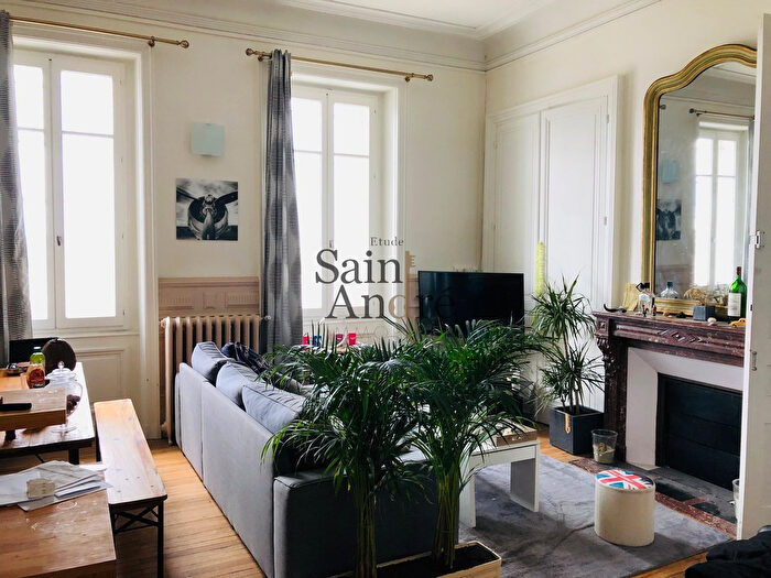Appartement à vendre - Angoulême, Le Vieil Angoulême - 2 pièces - 1 chambre