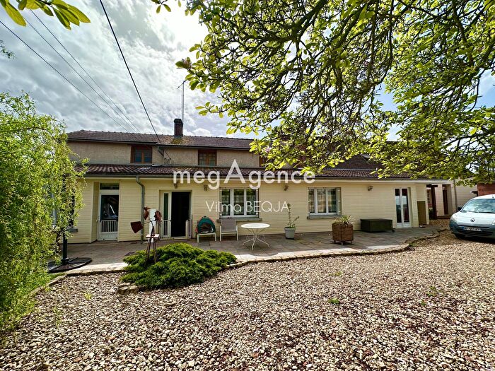 Maisons à vendre et appartements à louer - 1