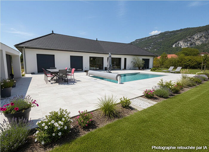 Maison 4 pièces à Virignin, à vendre