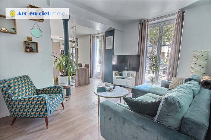 Paris 10ème, Goncourt, Canal Saint-Martin : Appartement 3 pièces à vendre