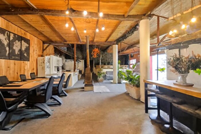 Maison à vendre - Brie-sous-Matha - 6 pièces - 3 chambres