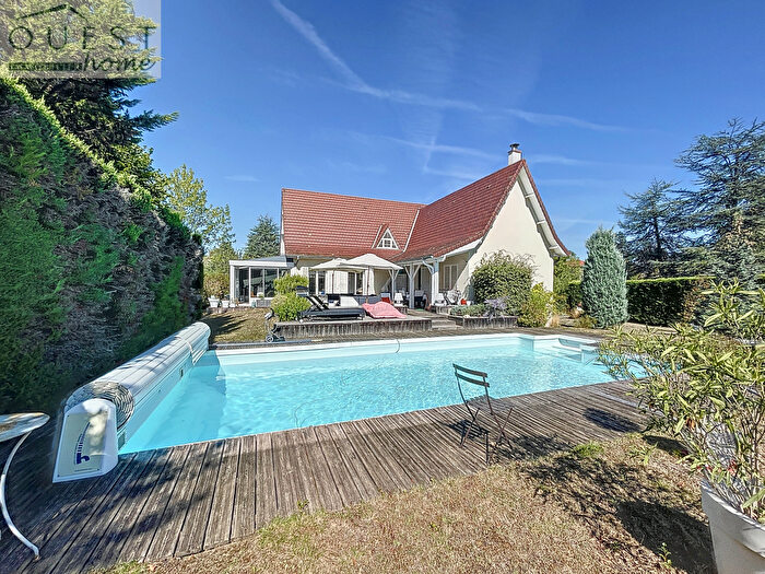Maisons à vendre et appartements à louer - 1