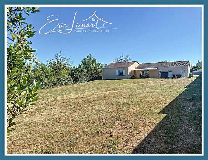 Maison à vendre - Saint-Maixent-lécole - 8 pièces - 5 chambres