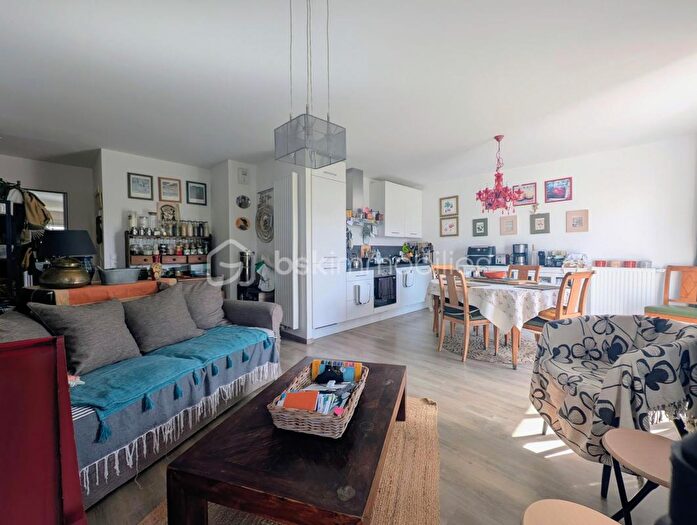 Appartement à vendre - Vannes, Gare - 3 pièces - 2 chambres