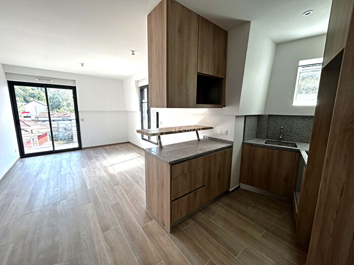 Appartement à louer - Bougival - 3 pièces - 2 chambres