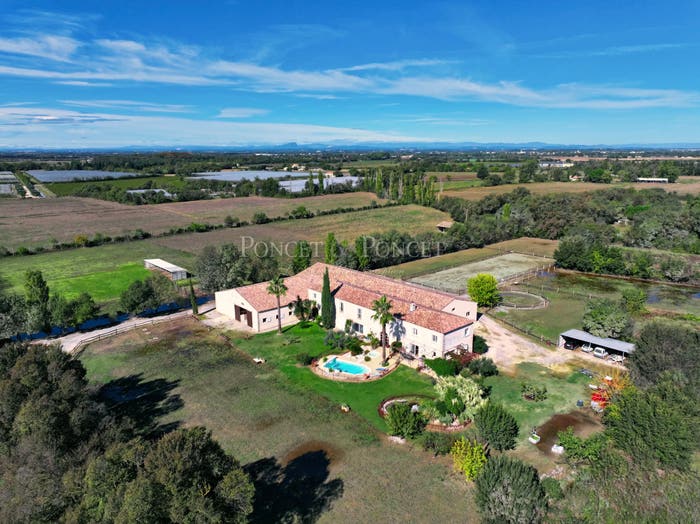Aigues-Mortes : Maison 7 pièces à vendre