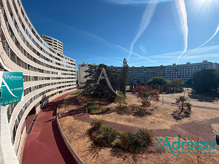 Appartement 3 pièces à vendre - Créteil, Montaigut