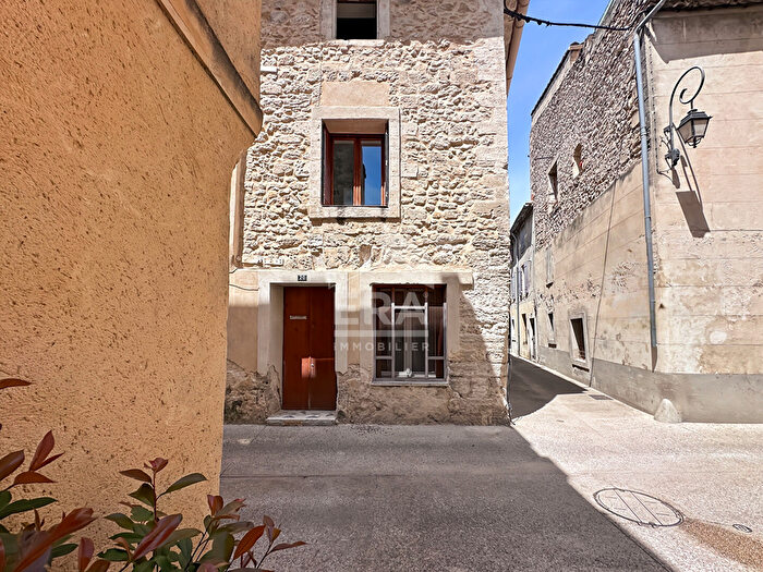 Maison 5 pièces à Aramon, à vendre