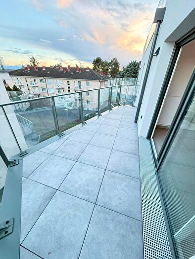 Appartement à vendre - Divonne-les-Bains - 3 pièces - 2 chambres