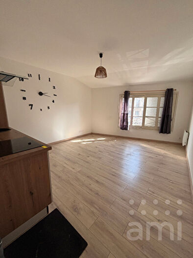 Appartement à louer - Niort, Centre-ville - 2 pièces - 1 chambre